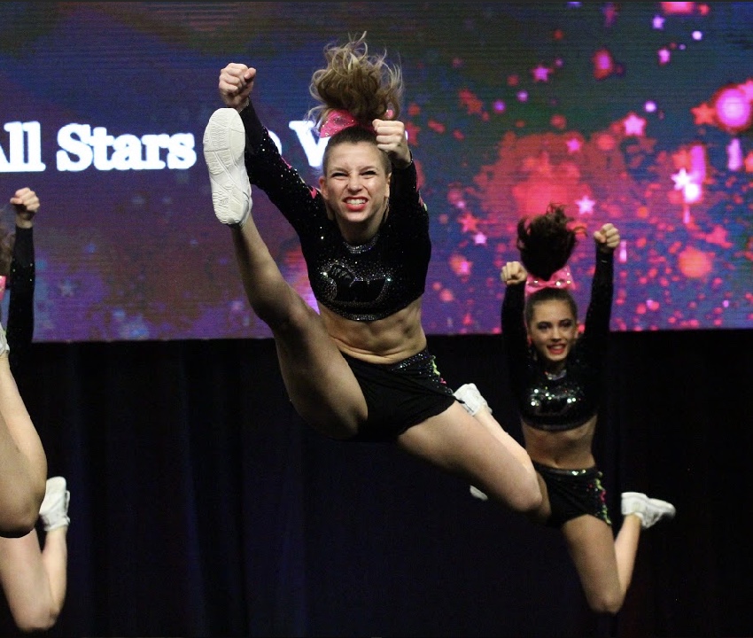 Why Your Cheerleader Can’t Keep Her Legs Straight During Jumps (and How ...